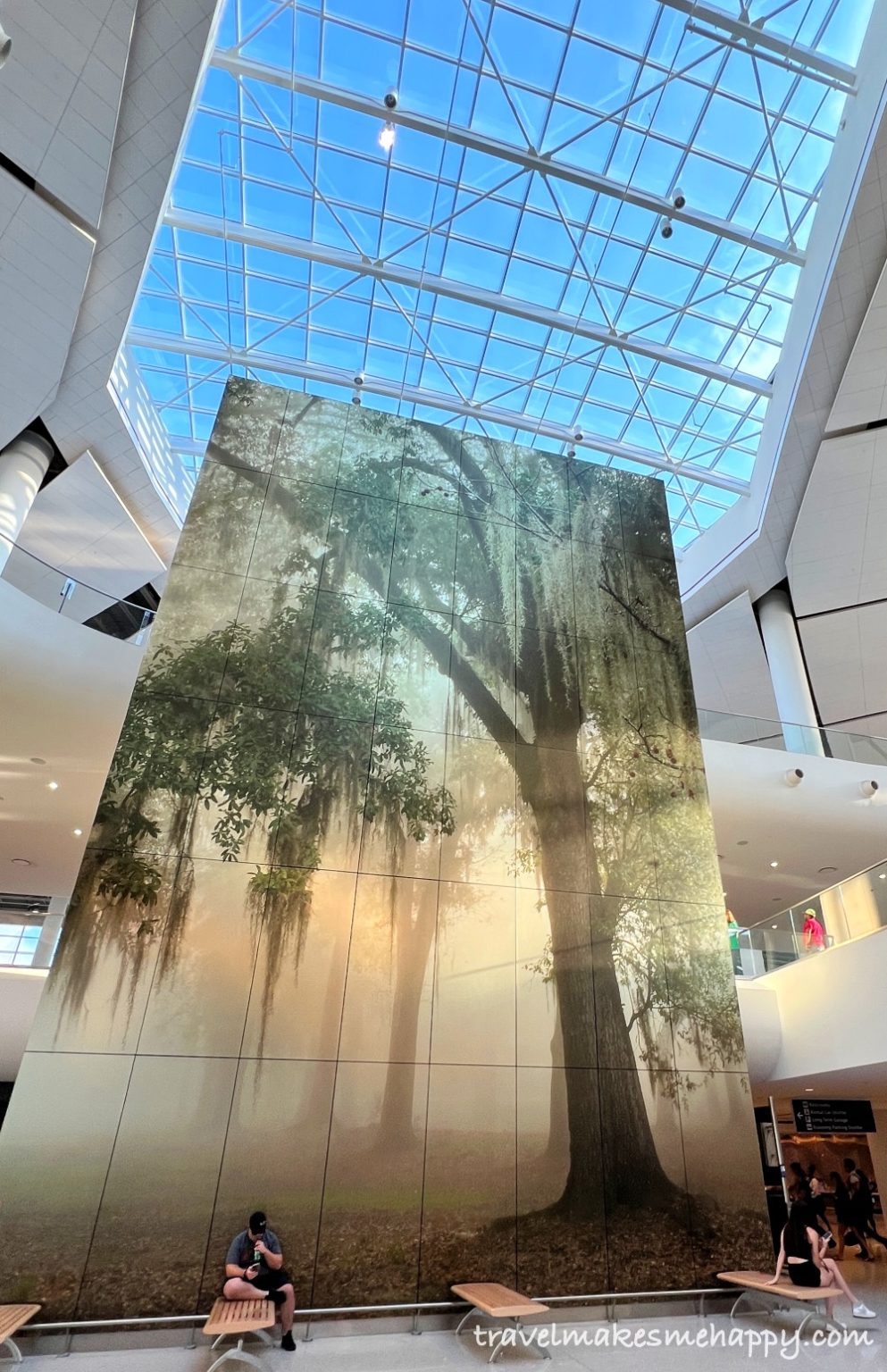 Indulge at The Club MSY New Orleans Airport Lounge: A Review